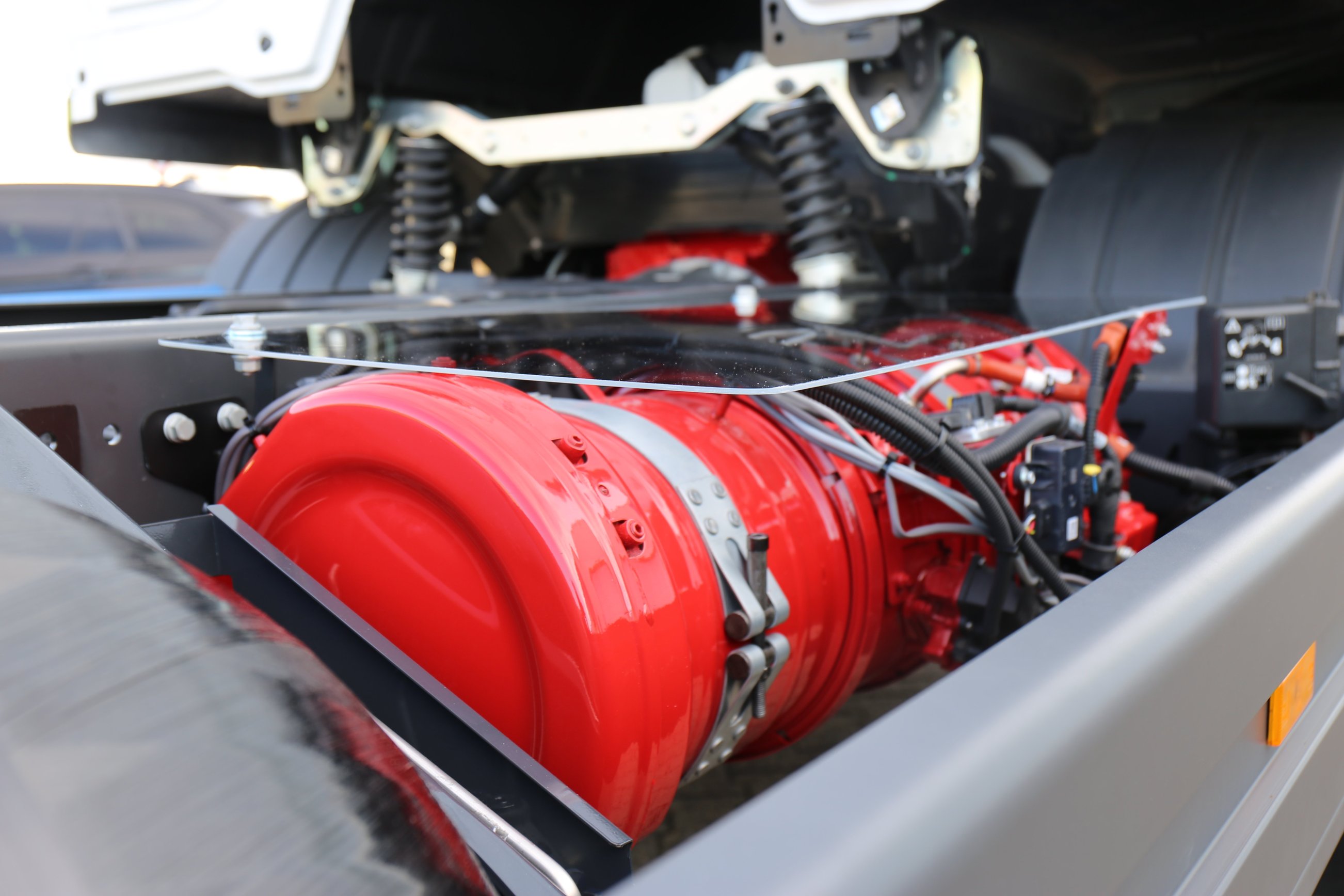 From Diesel to Hydrogen Combustion Engine by Plug & Play